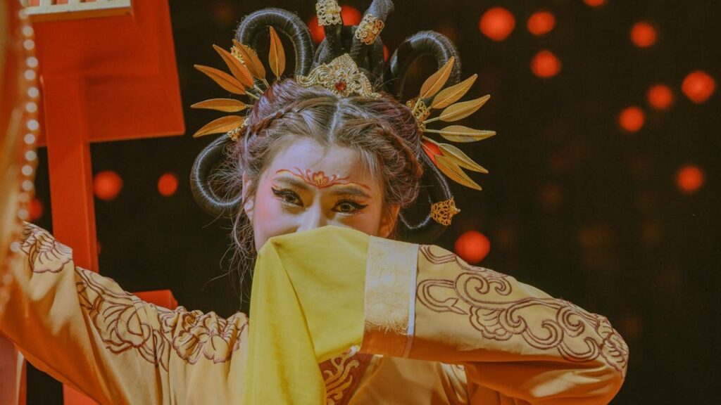 Explorando o Simbolismo das Cores na China - Laoshi Online